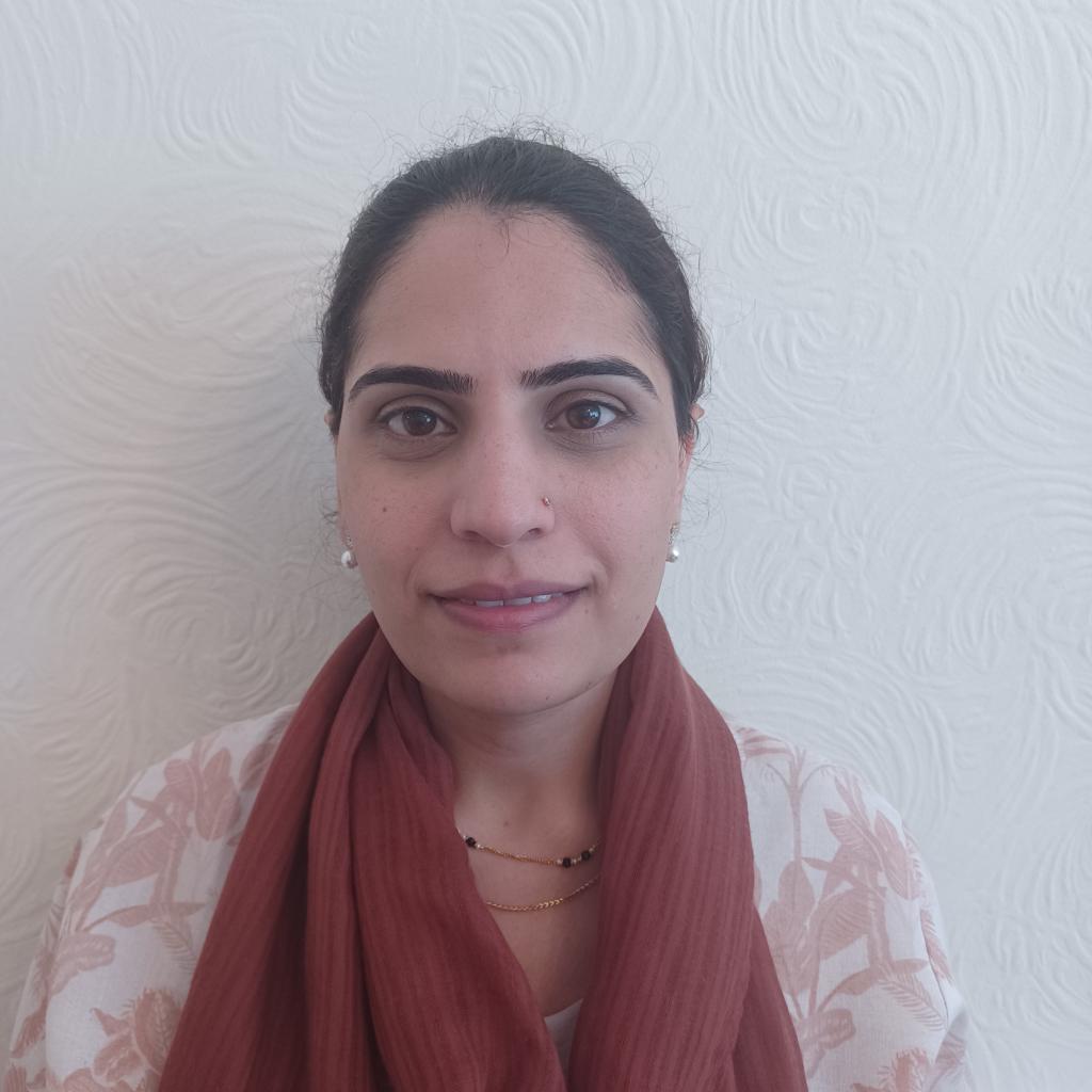 Bushra Hassan - Alan Patient, Accountants South Woodford